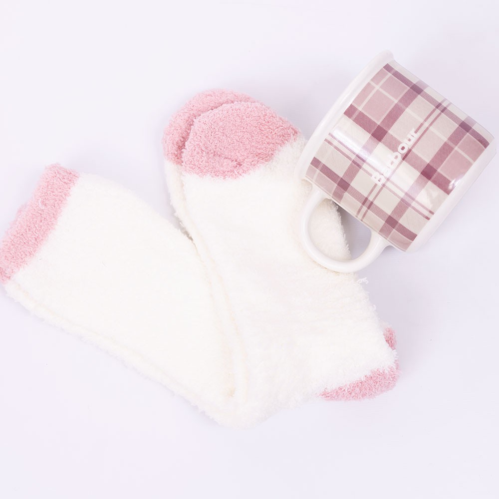 Barbour Lifestyle Mug & Sock Gift Set | Oxygen Clothing