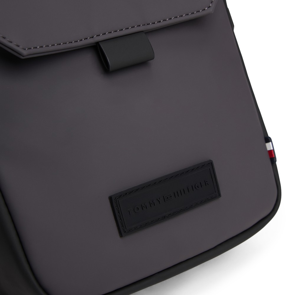 Tommy Hilfiger Seasonal Mini Reporter Bag | Masdings